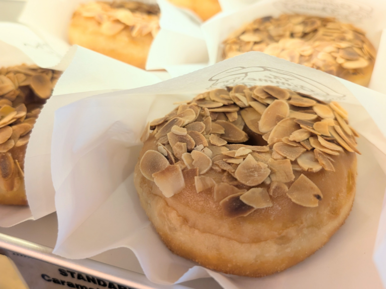 「GIMME DONUTS（ギミードーナツ）」四日市初の店舗型本格ドーナツ専門店！ | 【公式】ヨンナビ 四日市おすすめグルメ＆お土産